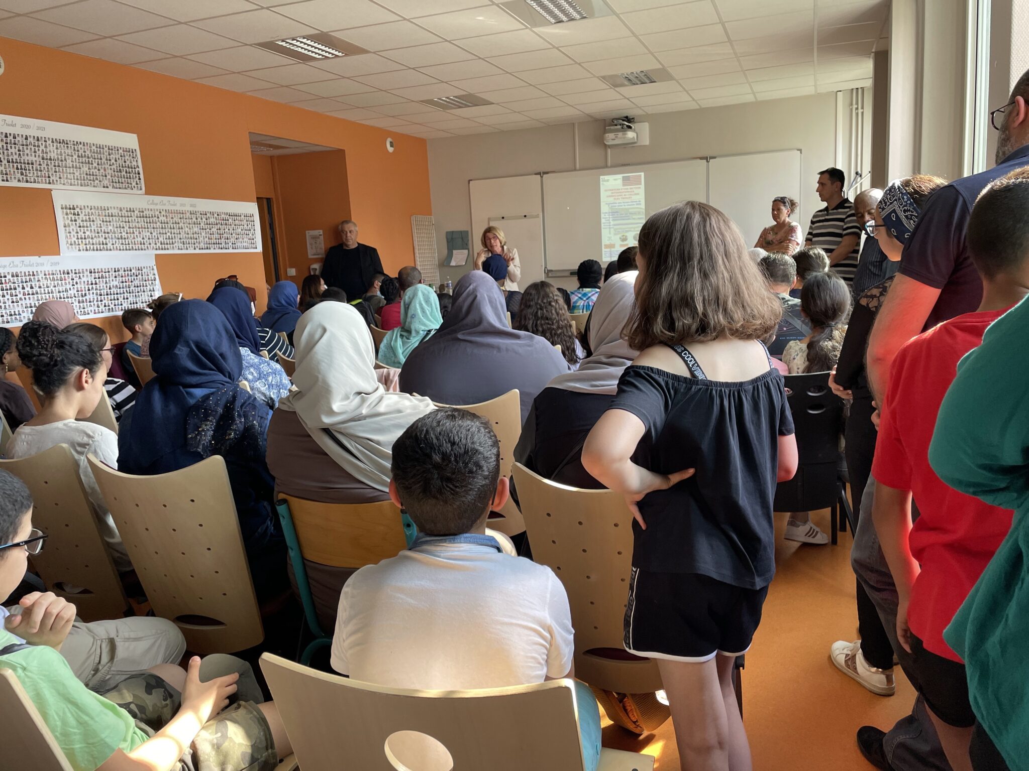 Le collège Elsa-Triolet lance une option internationale - Expressions