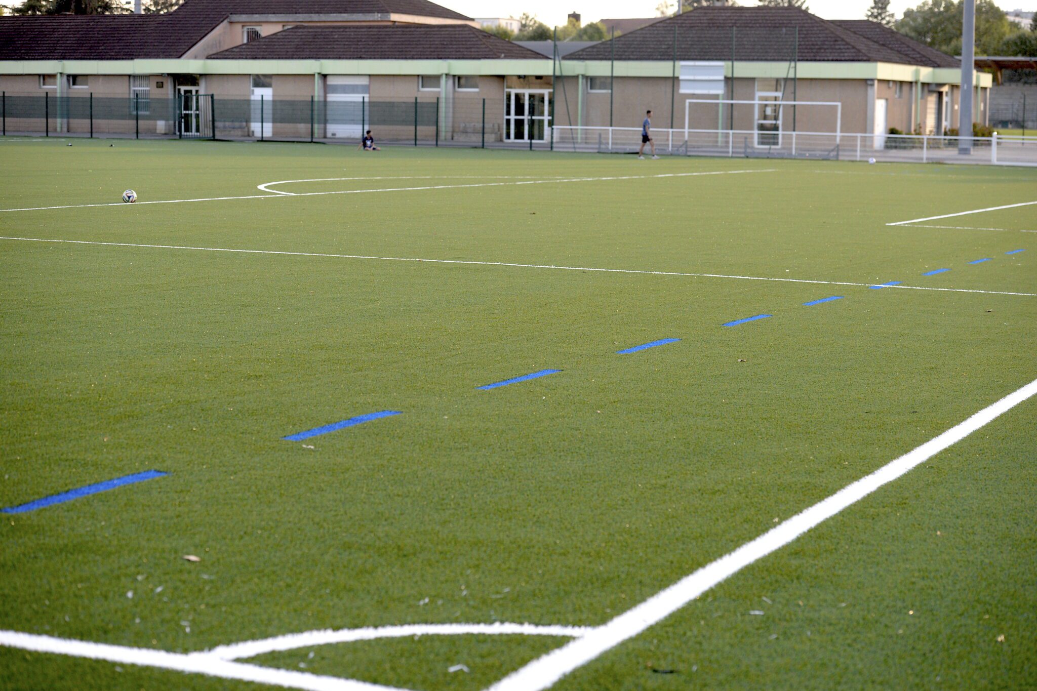 Stade Laurent-Gerin : un tout nouveau terrain synthétique - Expressions