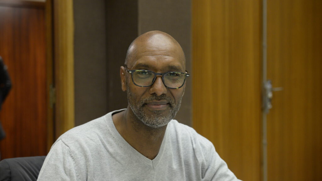 Lotfi Ben Khelifa quitte le PS et rejoint Idir Boumertit - Expressions